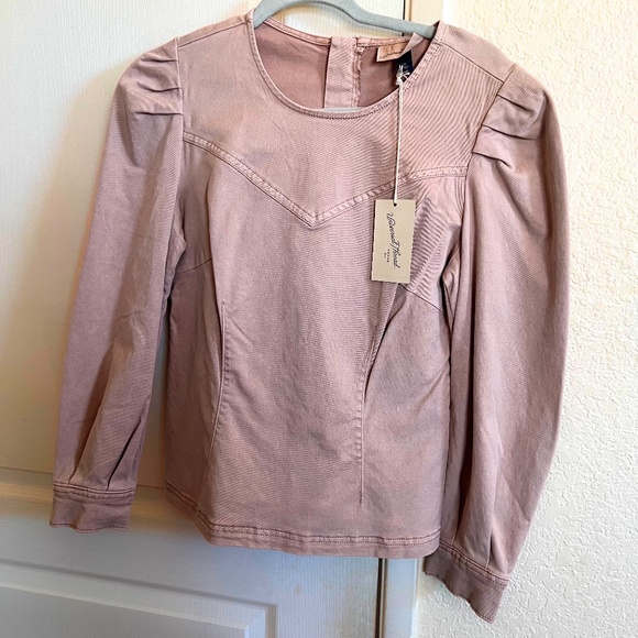 Universal Thread | Tops | Universal Thread | Poshmark